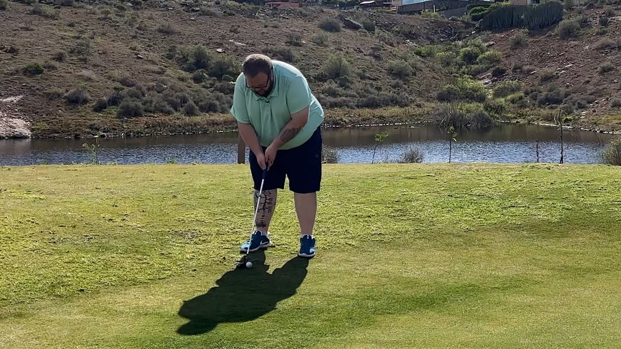 That feeling when you make a long putt... - YouTube