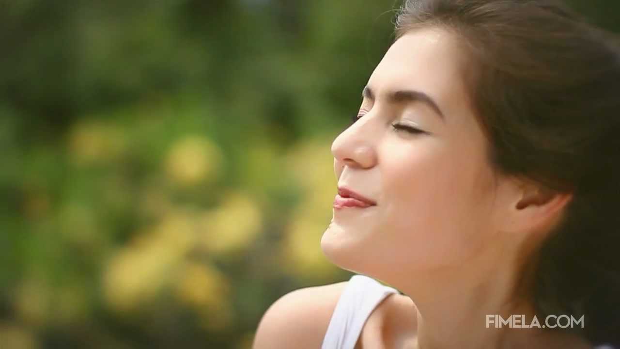 Carissa Puteri - Inpires Expressive Women - YouTube