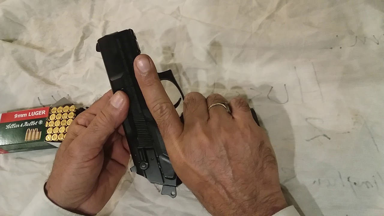 Pistol loading unloading - YouTube