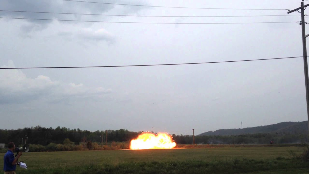 Gas Bomb - Pyro Shows Training 2014 - YouTube