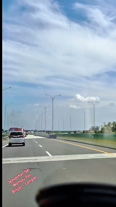 Jembatan Rangka Baja Terpanjang di Sumut! | Jalan Tol Binjai - Brandan #walk & Explore - YouTube