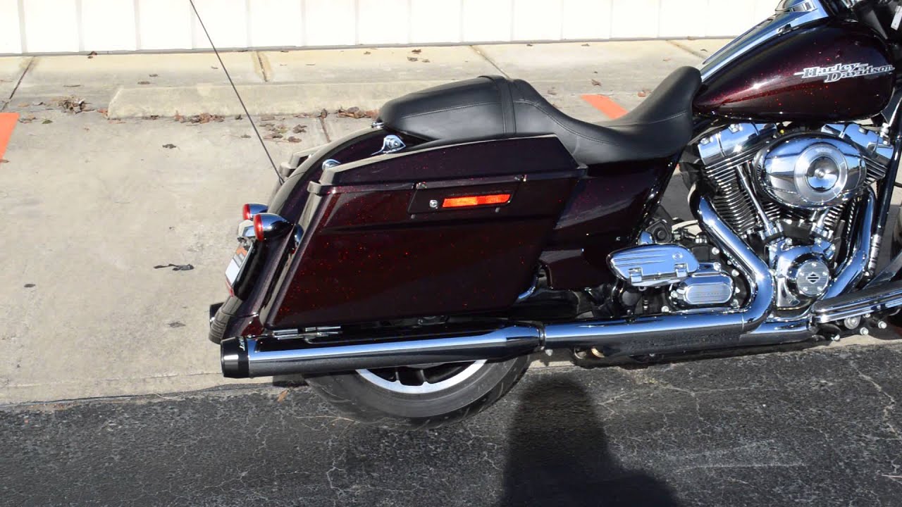 2011 Merlot Sunglo Street Glide - YouTube