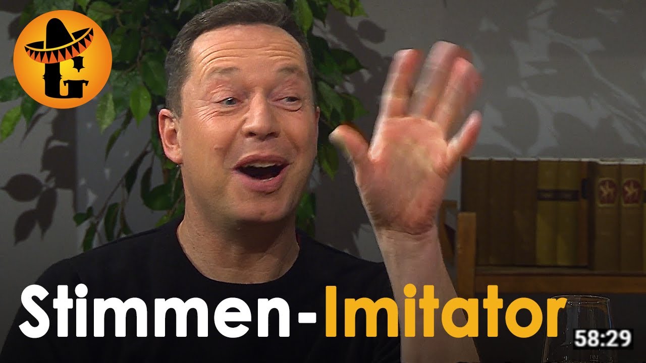 Alex Kristan als Jogi Löw, Niki Lauda und Franz Beckenbauer ...