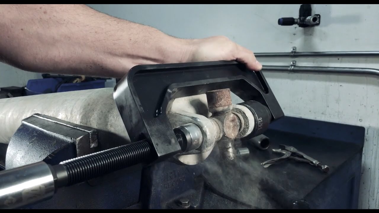 Automotive C-Frame Socket Press - Tiger Tool 10205 - YouTube