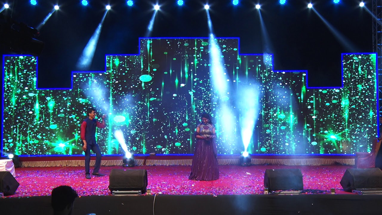 Bride and groom love story dance | SURPRISE PERFORMANCE - YouTube