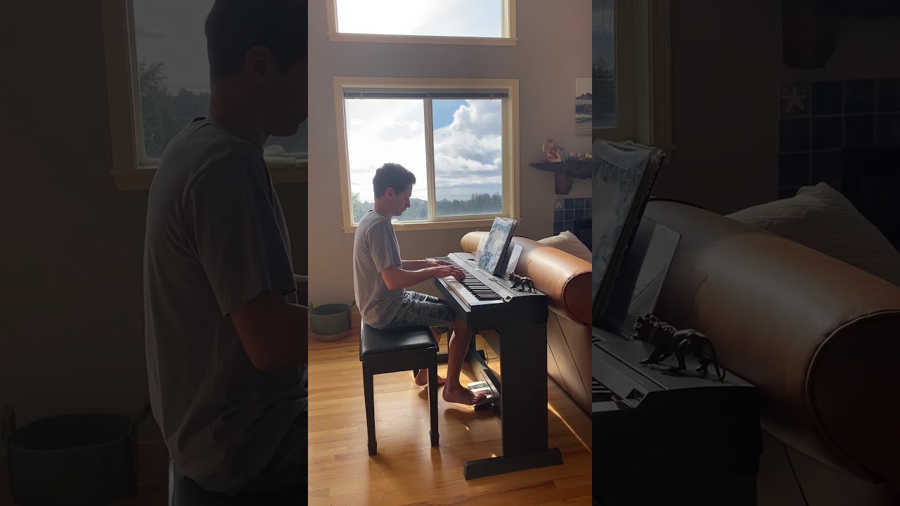 Noah Larsen | NMS Talent Show 2020 - YouTube