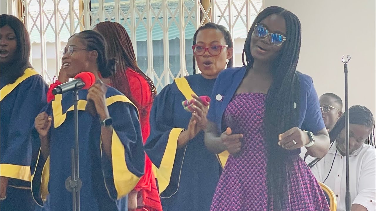 Praise Medley 2.0 by Freedom Choir Ghana - YouTube