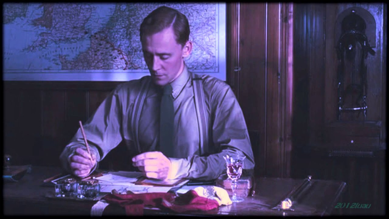 20 Roles of Tom Hiddleston [HD] - YouTube