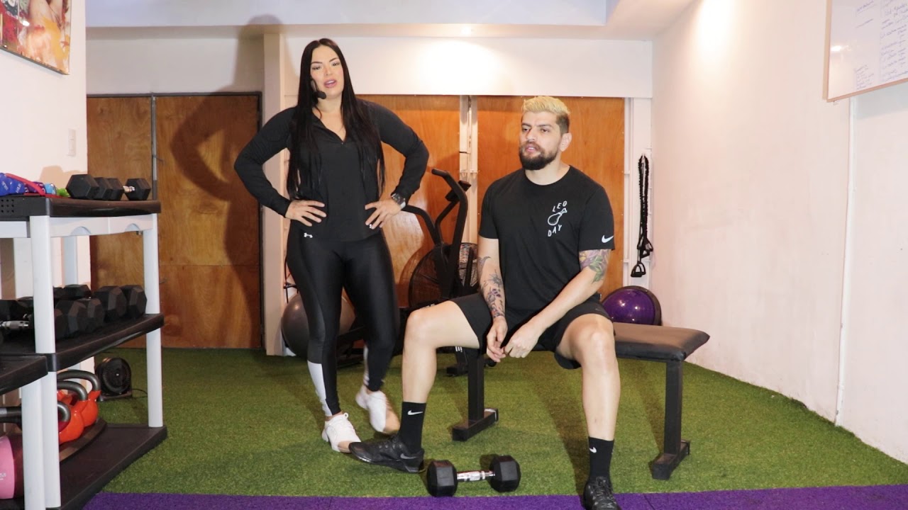 Flexion de codo concentrado - YouTube