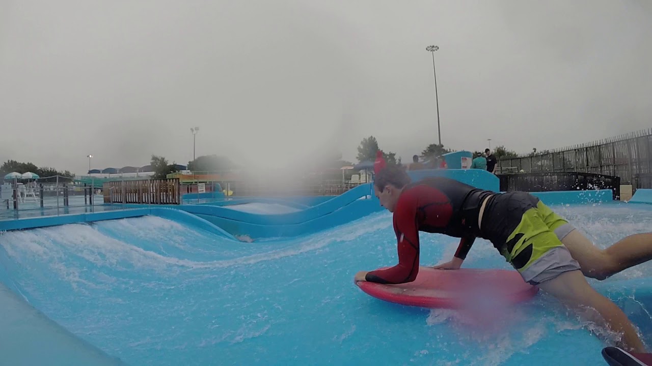 FlowRider Retro Wave at Six Flags Hurricane Harbor Texas Surf Machine ...