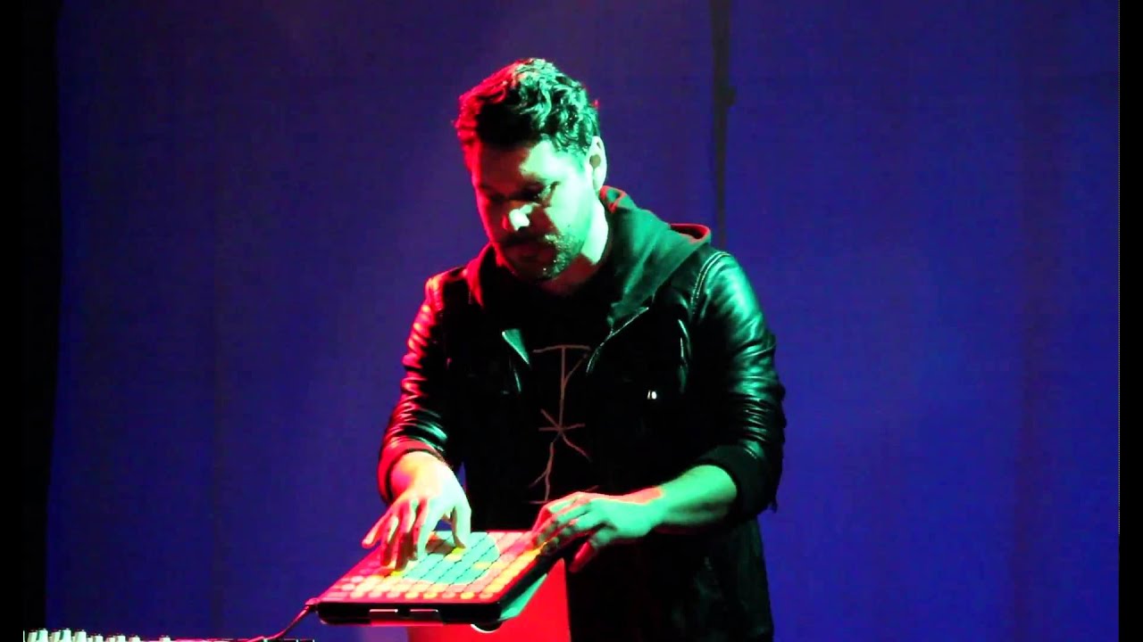 KOSMS performs a preview of the awesomeness to come at the Wavemakers ...