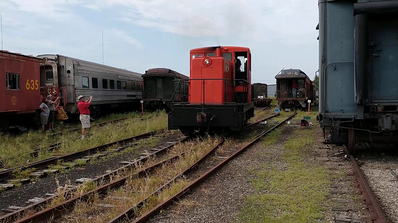 GE Center Cab Diesel Locomotive - YouTube