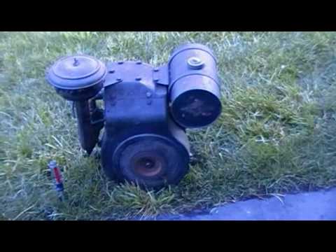 Briggs and Stratton Model B - YouTube