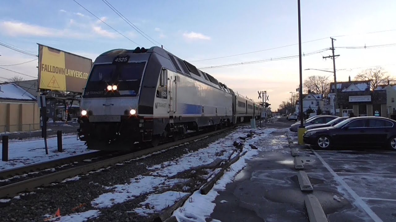 Two Pascack Valley Line Trains in Hackensack 1/26/25 - YouTube