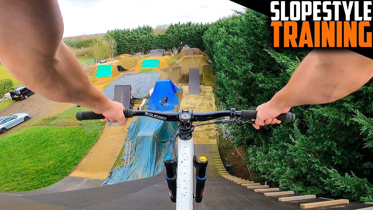 BACK TO RIDING MY MEGA MTB SLOPESTYLE JUMPS!! - YouTube