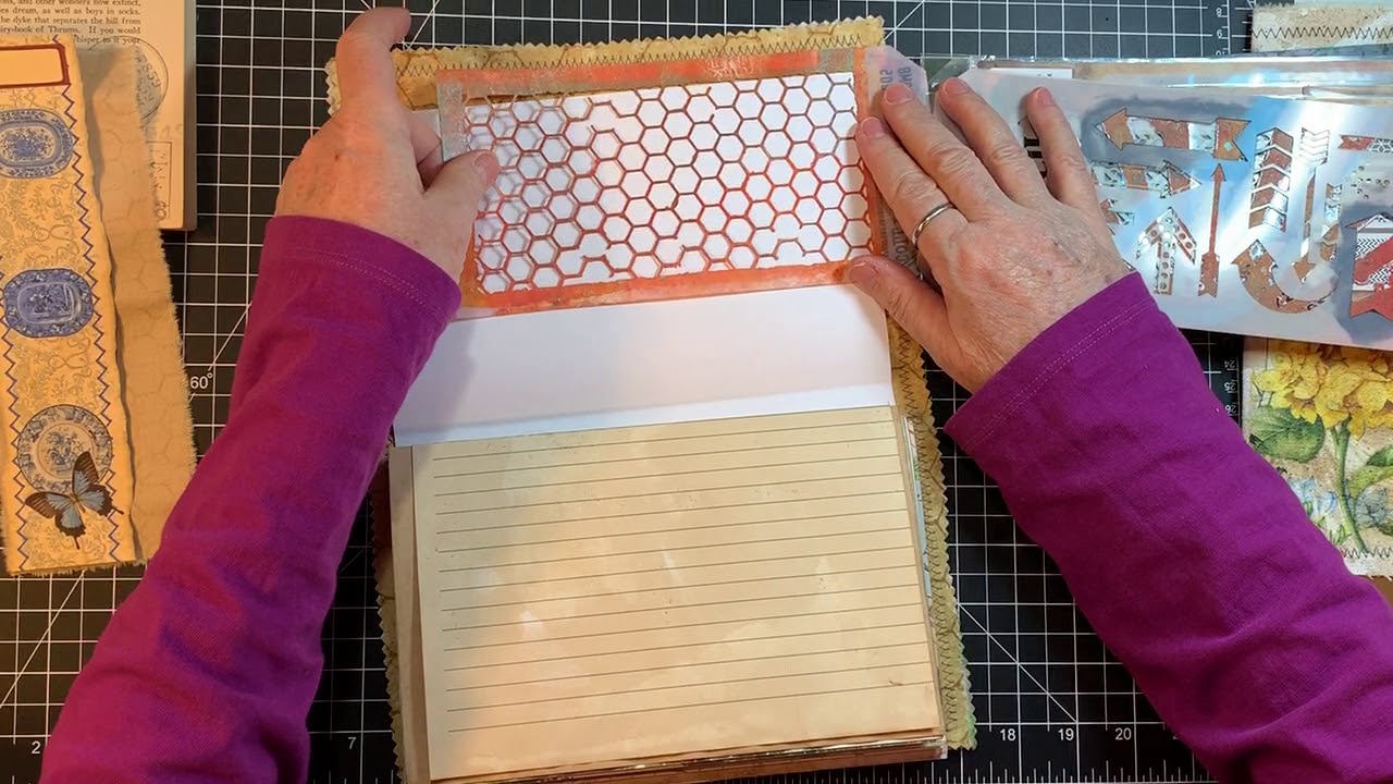 Gayle Mail - Craft with Me: Working on Bee Journals - YouTube