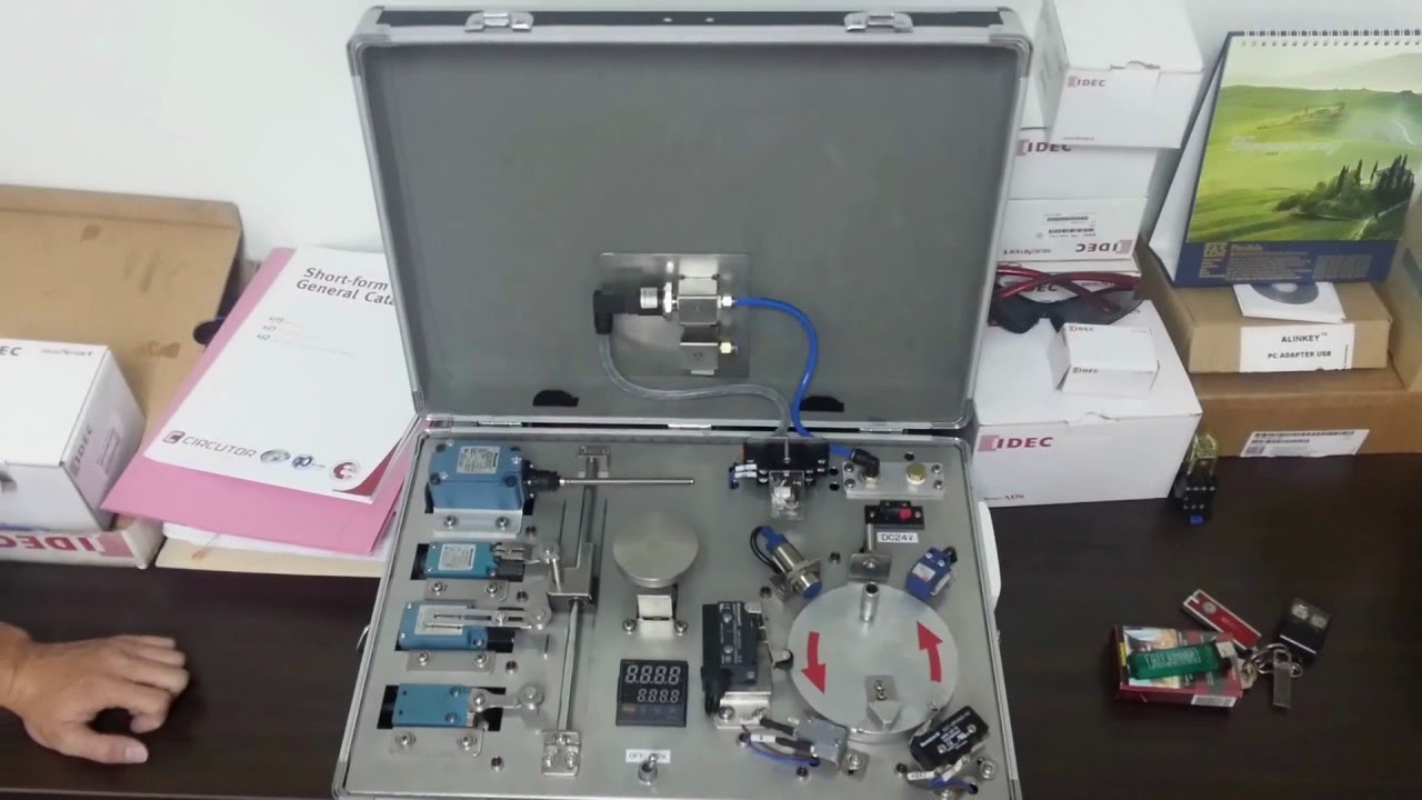 Sensor Demo suite case /bag - dellhard.com - YouTube