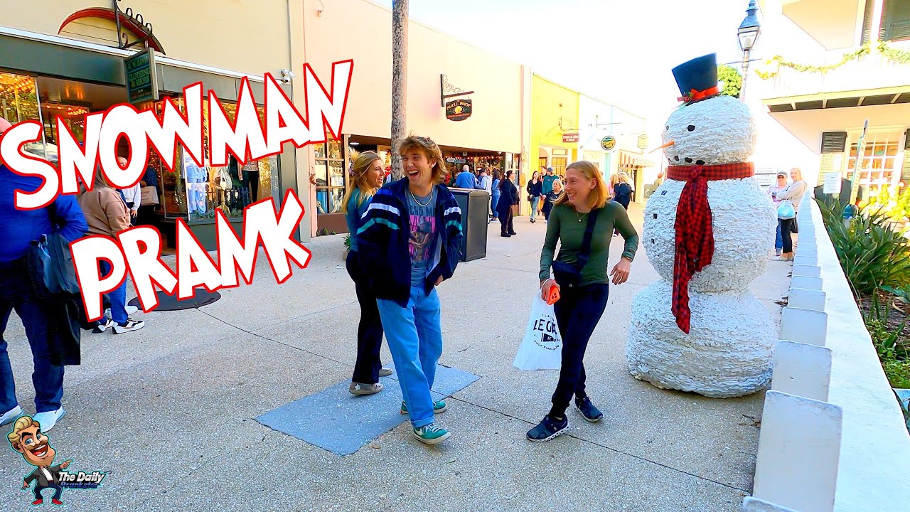 SNOWMAN PRANK!! SCARY SNOWMAN FUNNY! - YouTube