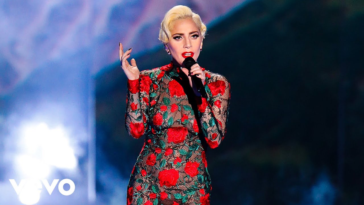 Lady Gaga - Million Reasons (Live From The Victoria's Secret Fashion Show)