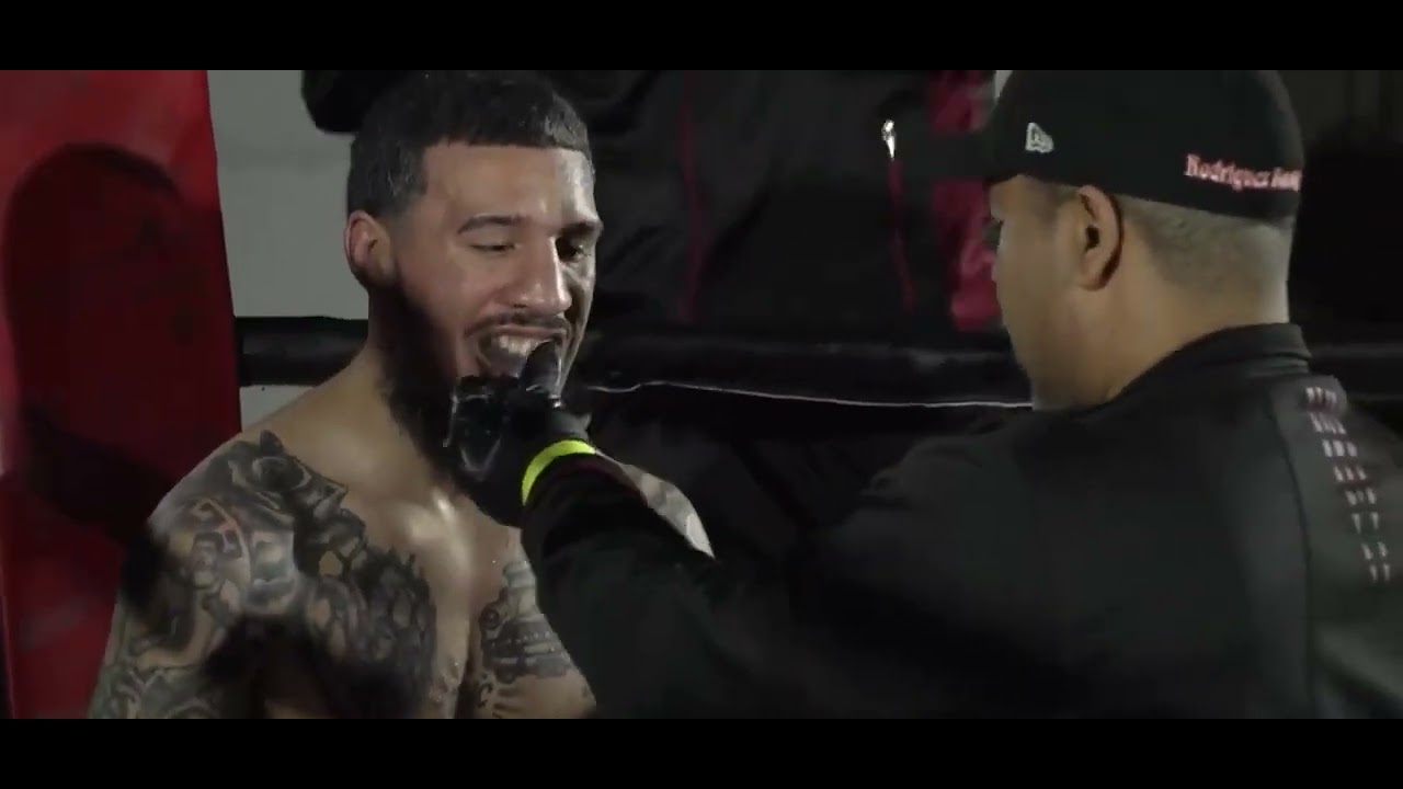David “The Prince” Rodriguez vs. Usbaldo Lara - YouTube