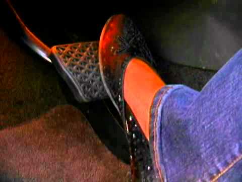 Texas Driver's Safety Course - Stuck Accelerator - YouTube