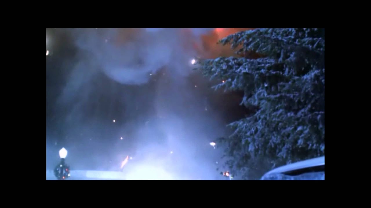 Gremlins: Blowing up the theater - YouTube