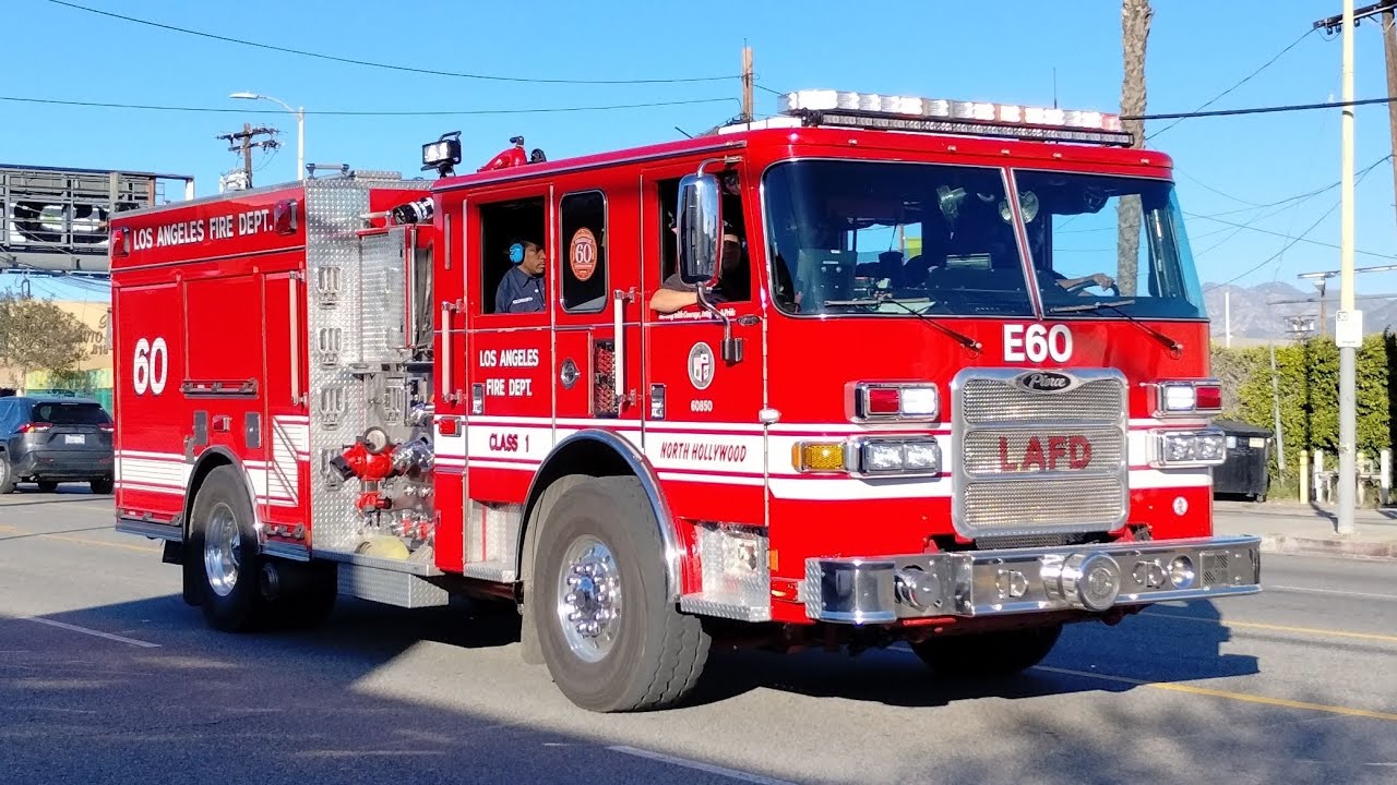 LAFD Engine 60 Responding From Station 89 - YouTube