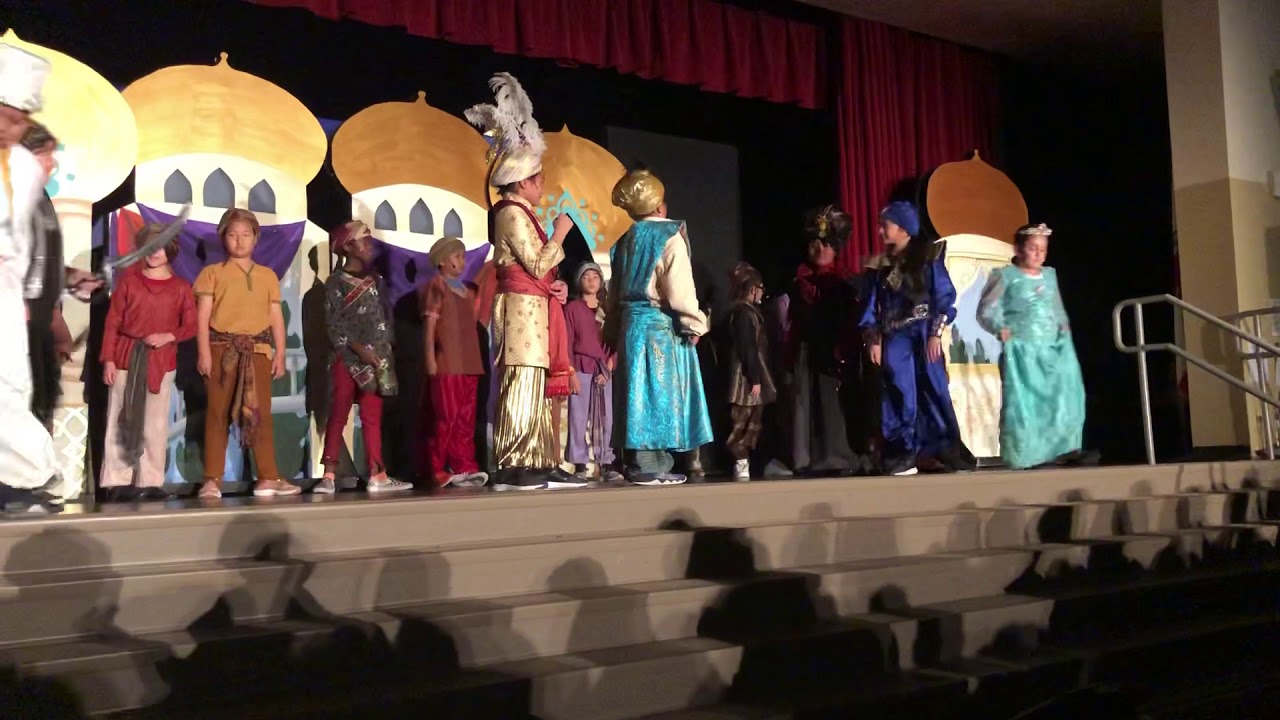 Xander nails it as Jafar - YouTube