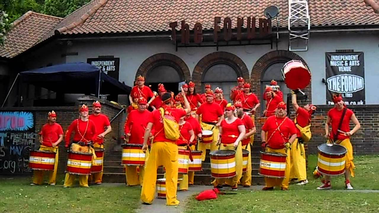 Bloco Fogo samba at Tunbridge Wells Forum, May 2015 - YouTube