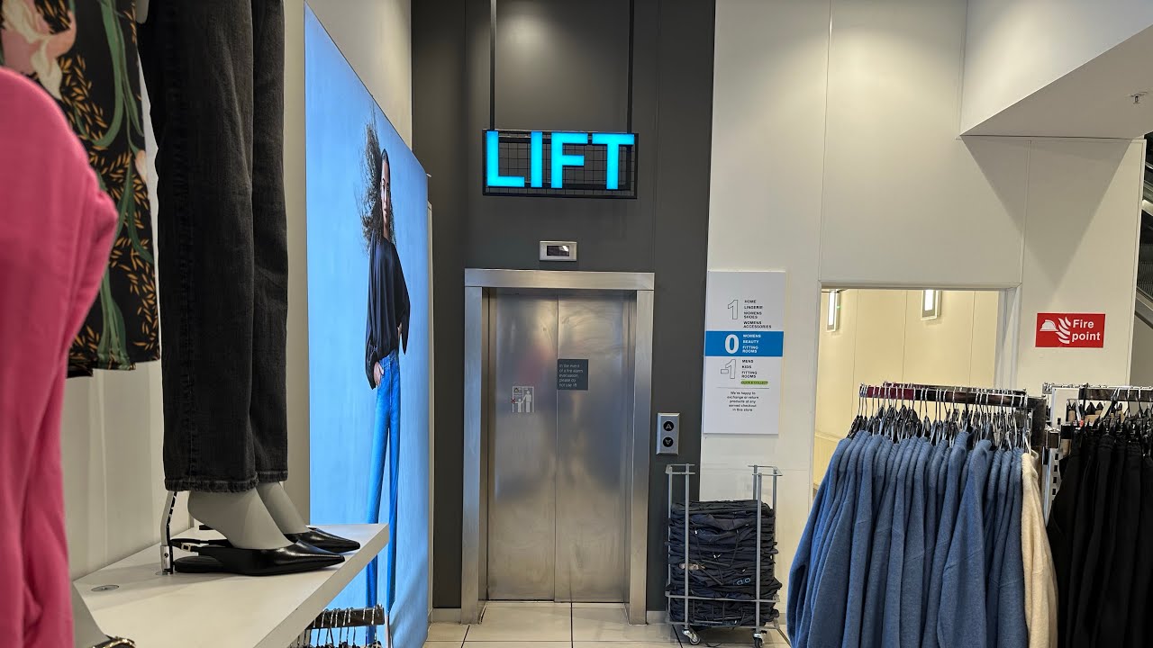 Otis Gen2 Lift @ Primark Wulfrun Centre In Wolverhampton City Centre ...