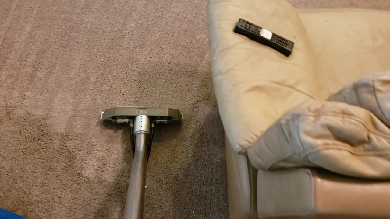 Man vs Dirty carpets Episode 25: kids got syrup in the carpets instead ...