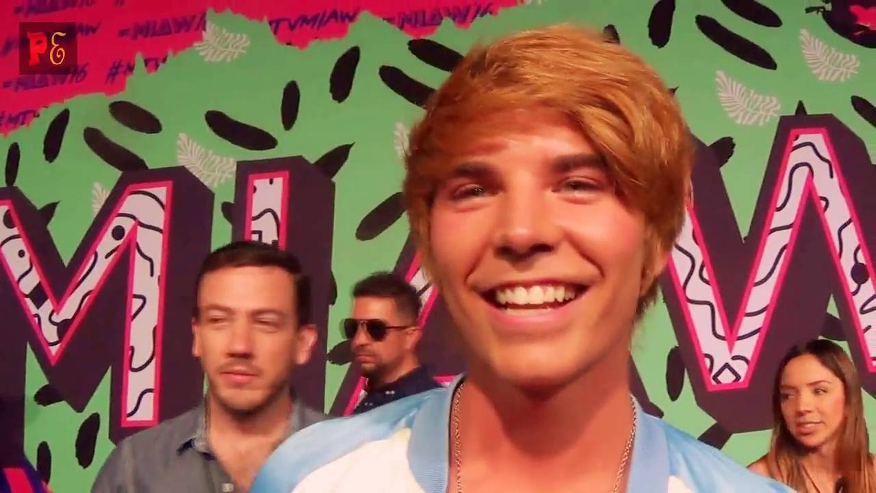 JAVIER LUNA - ENTREVISTA - MTV MILLENNIAL AWARDS - MEXICO - YouTube