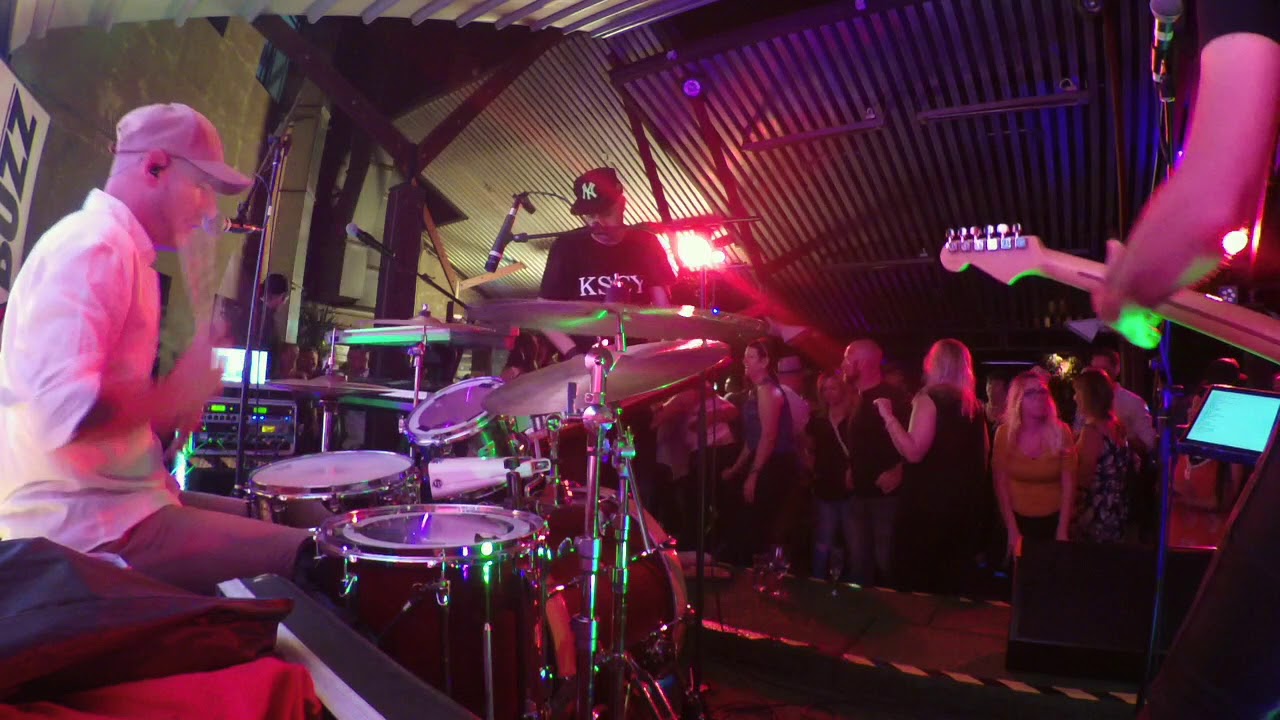 Mr Buzzy live gig at Adelaide Gasino with Zilli Cymbals - YouTube