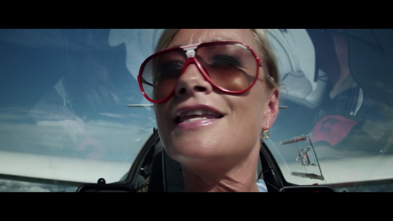 Maria Montell - En Ny Dag Musik Video - YouTube