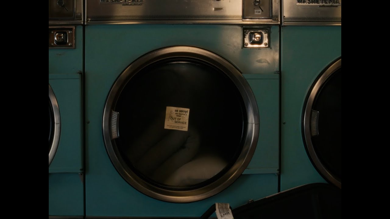 Sarah Crean - What Do I Know? (Lyric Visualiser) - YouTube