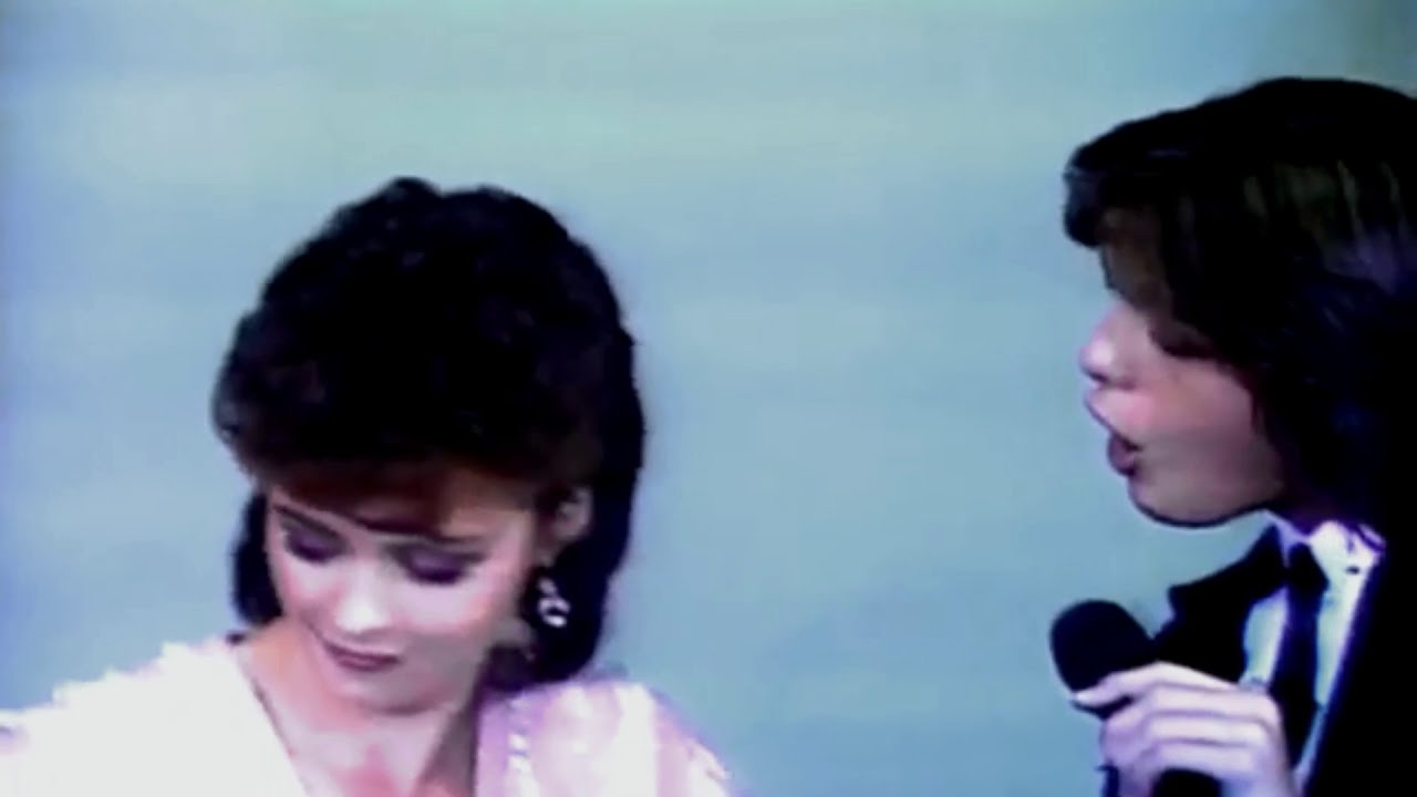 Luis Miguel & Shenna Easton Me Gustas Tal Como Eres 1985 HD - YouTube