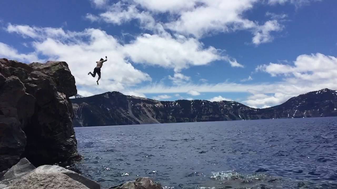 Crater Lake rock jump, 2016 edition - YouTube