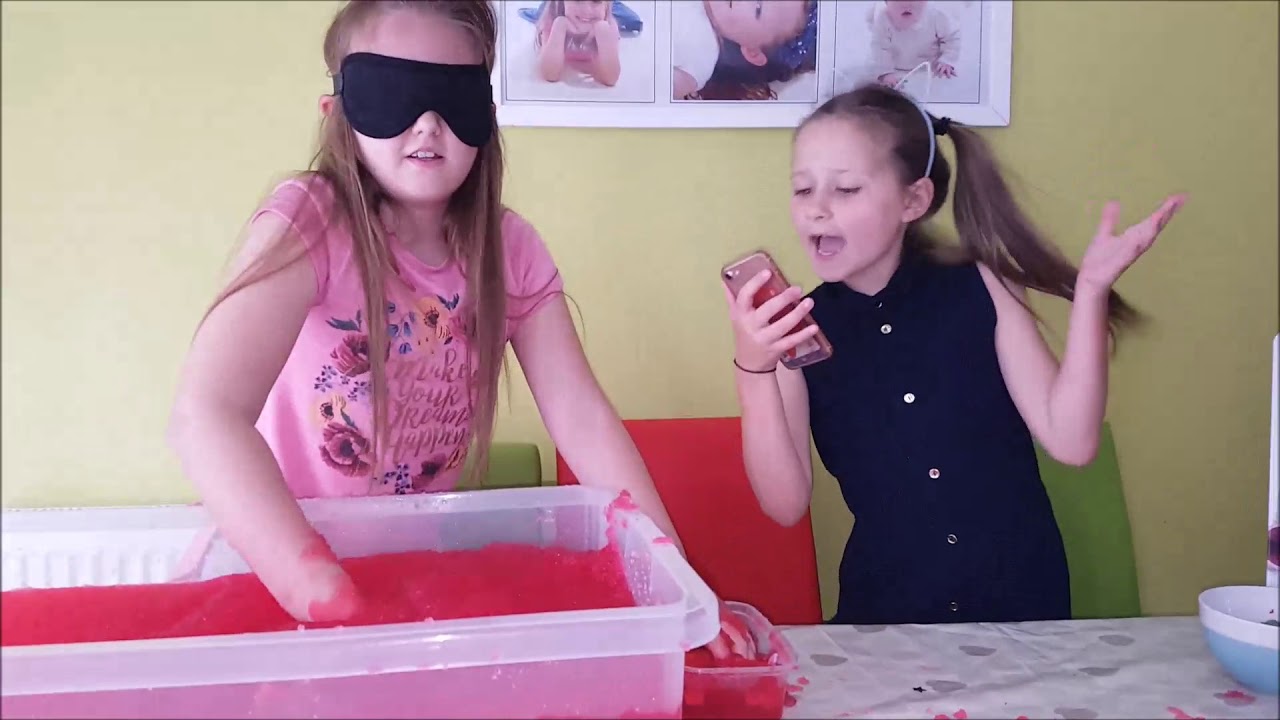 Spice Family Toy Factory - Gelli Baff & Gross Punishment! - YouTube