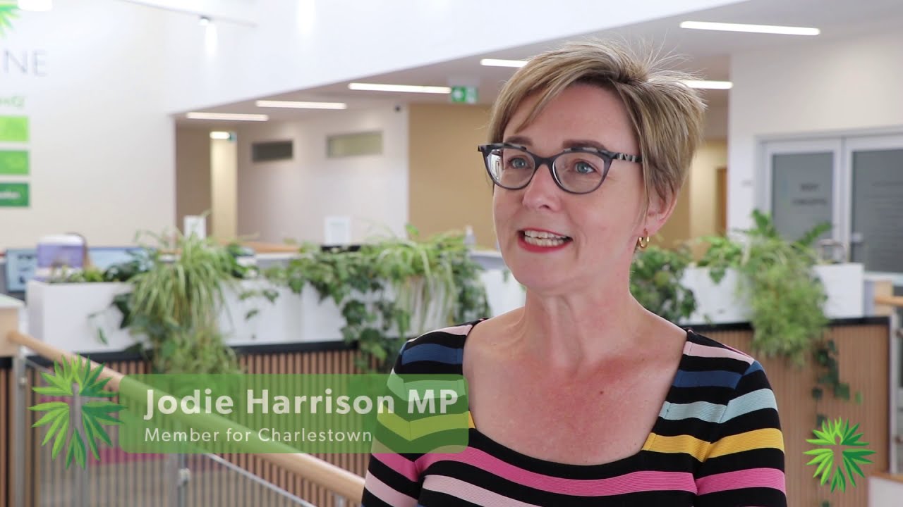 Jodie Harrison MP visits ATUNE Health Centres - YouTube
