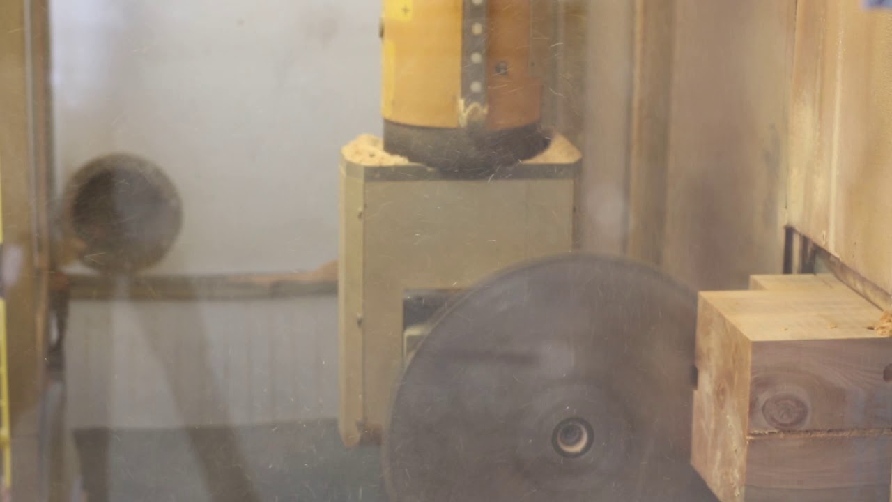 CNC Machine Cutting Timber Frames - YouTube