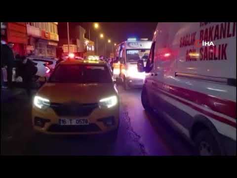 Bursa'da gece saatlerinde eğlence mekanı önünde silahlı kavga: 1'i ağır, 2 yaralı