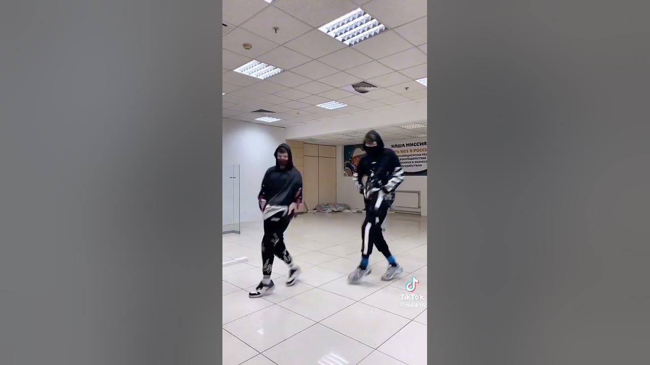 кто лучше танцует? - YouTube