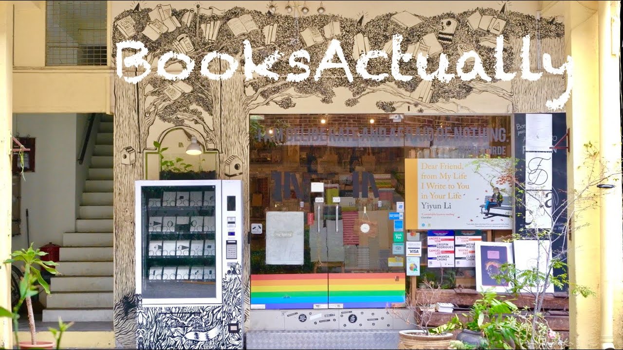 Book Lovers' MUST GO in Singapore, "BooksActually" - YouTube