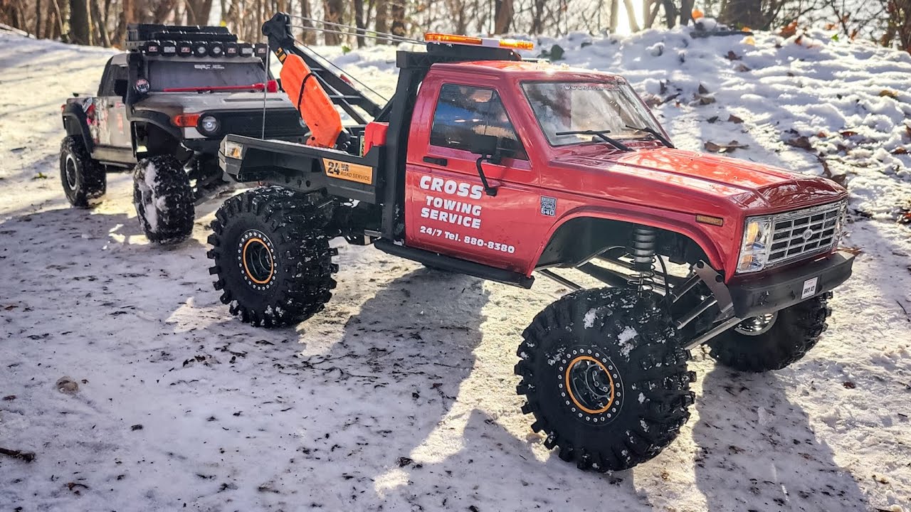 Element Utron RC Offroad Recovery with Cross RC EMO X3 Crawler - YouTube