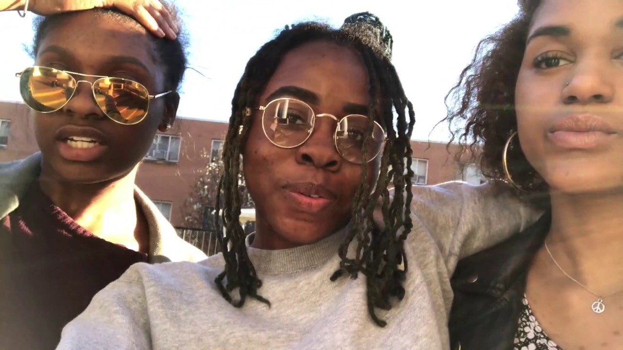 VLOG #1: FRIDAY IN THE AUC, PEOPLE WATCHING, AND FLIRTING WITH ...