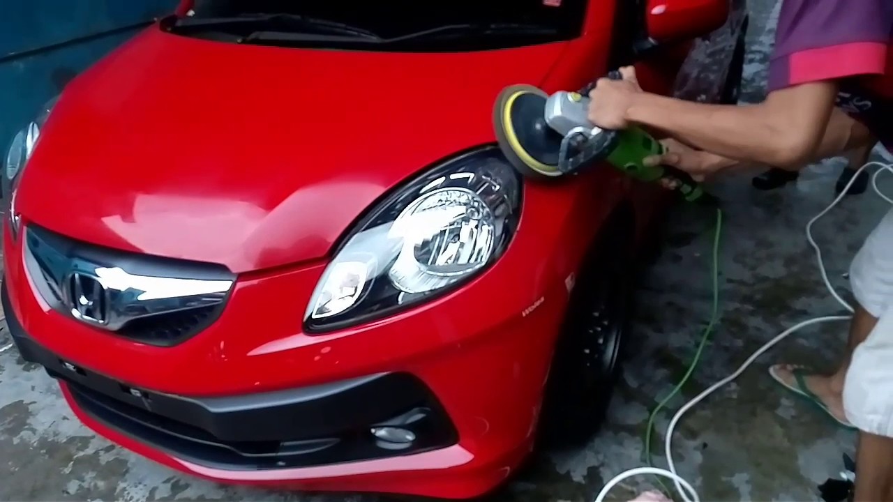 Polishing Honda brio red with Riwax RX 06 - YouTube