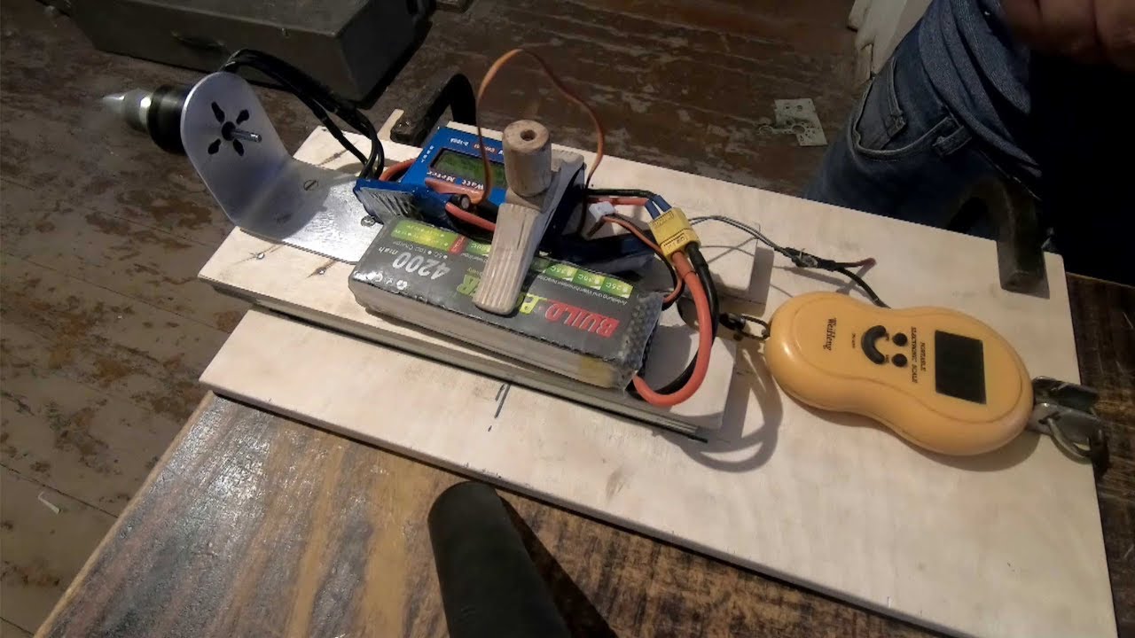 DIY brushless motor thrust stand - YouTube