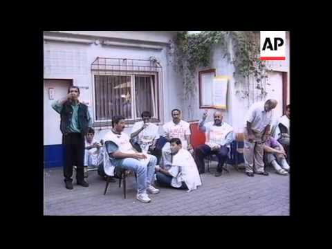 GERMANY: FRANKFURT: KURDISH DEMONSTRATION: PROTESTOR DIES