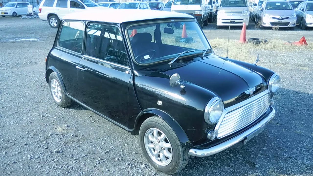 '94 "BLACK" MIni Cooper 1,300cc 4MT @ Edward Lee's - YouTube