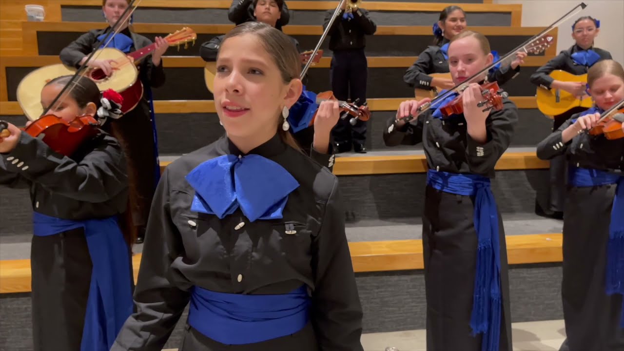 SAISD Advanced Learning Academy Seventh Grade Mariachi - "Si Nos Dejan ...